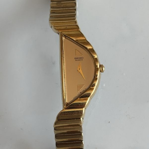Vintage Seiko Half Moon Watch 15mm Women Gold Tone 1F20-5D59 New Battery 6" NR! | WatchCharts ...
