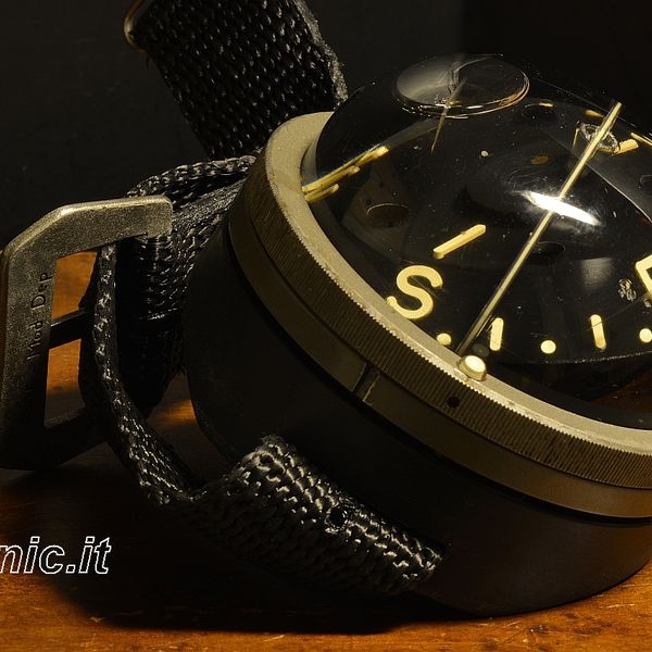 FS : Vintage Wrist Compass for divers Model BSP 851 complete of Box ...