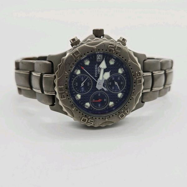 Fossil Blue Titanium 39 mm Chronograph TI-5011 Watch Series 660 ft Runs ...