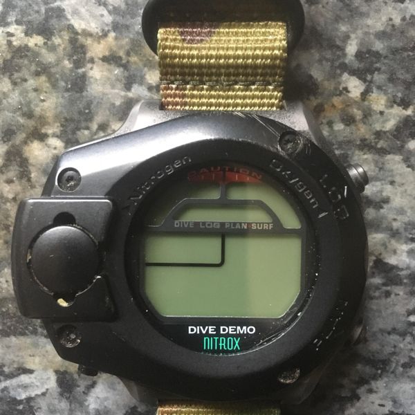 Issued Nitrox Dive Demo | WatchCharts