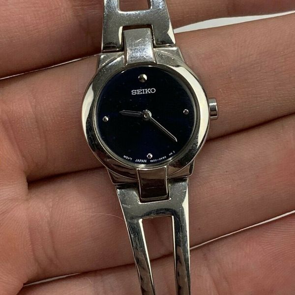 Ladies Women's Seiko Watch 1n00-0gm0 Steel Bracelet Blue Sunburst Face ...