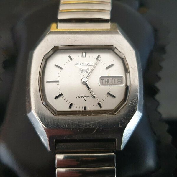 Vintage SEIKO 5 Automatic Octagonal Wristwatch - 7009-5090 | WatchCharts