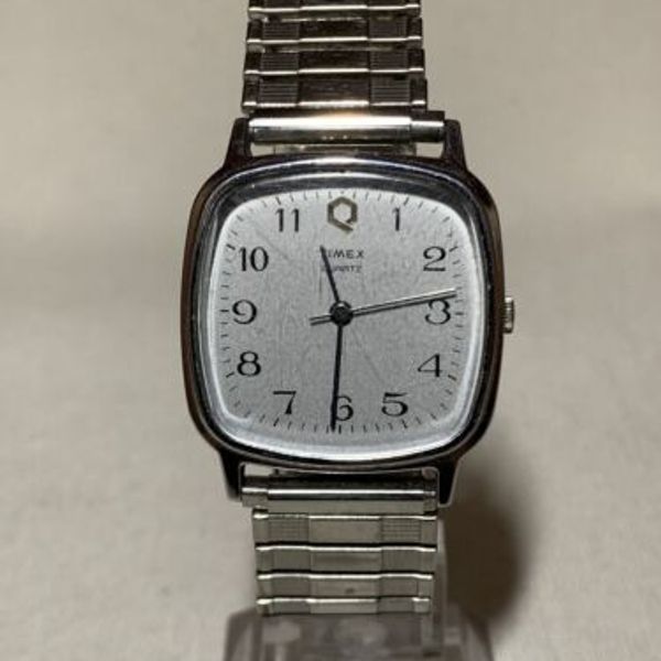 VINTAGE TIMEX Q SQUARE BEZEL QUARTZ MEN'S SILVER DRESS WATCH UNTESTED ...
