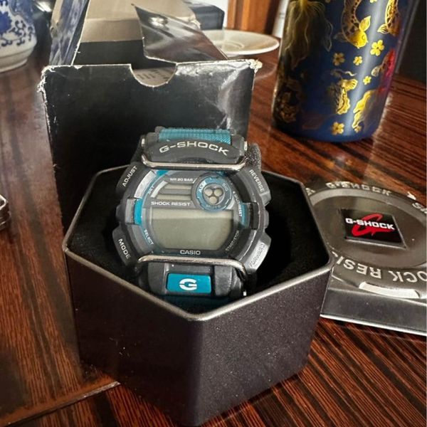 Casio G Shock GD-400 Military sports watch - Grey/Blue | WatchCharts ...