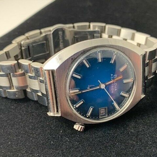 Bulova Accutron 1975 (N5) Men's Wristwatch 218 | WatchCharts Marketplace