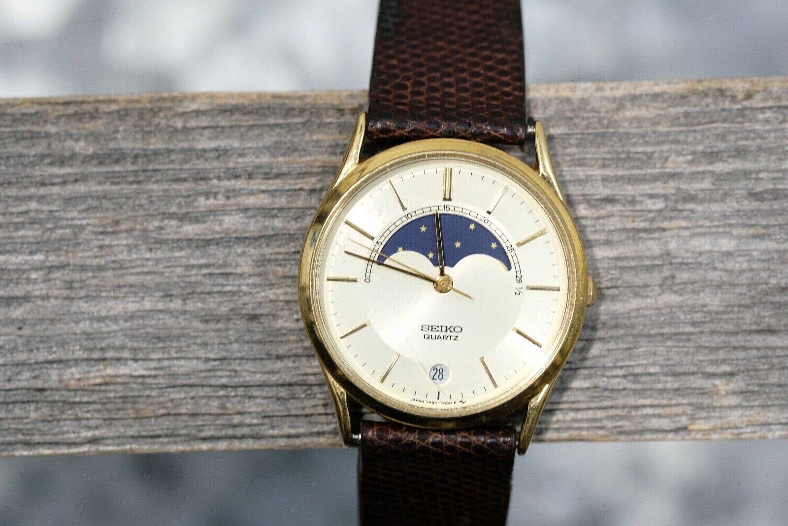 Vintage Mens SEIKO 7434-7008 Moon Phase Quartz Watch Mid Size 32mm ...