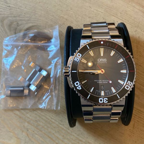 Oris Aquis Red Limited Edition Mens Watch | WatchCharts Marketplace