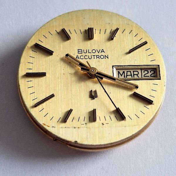 Bulova Accutron movement calibre 2182F for parts and restoration ...