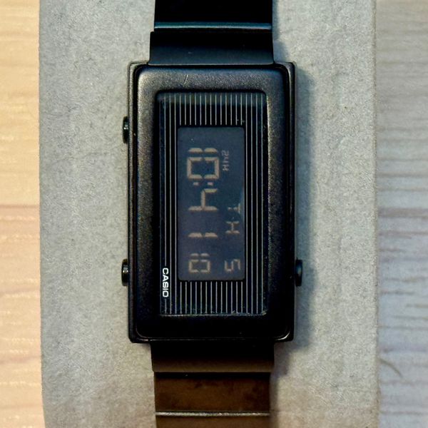 [WTS] Casio LA-2100B-1A Futurist Vintage All Black Negative Display ...
