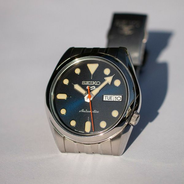 Navy Blue Seiko 5 SNK Lumibrite Modded Mod automatic watch w/ bracelet ...
