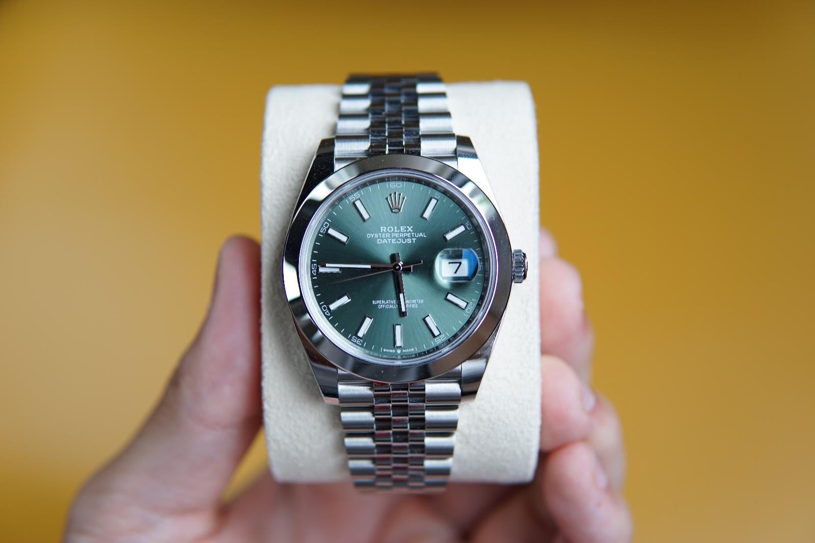 [WTS] BNIB Rolex 126300 Dj41 Mint GREEN Jubilee Smooth Bezel June 2024 ...