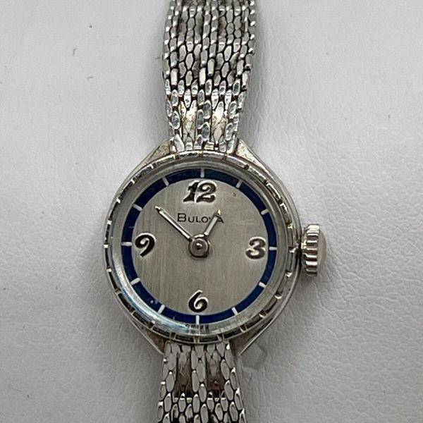 Vintage Bulova Ladies Round Dial With Blue Accents Mesh Bracelet Keeps ...