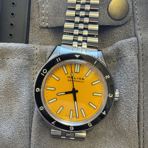 [WTS] Halios Seaforth IV Bahama Yellow Steel w/ 12 hour bezel | WatchCharts Marketplace