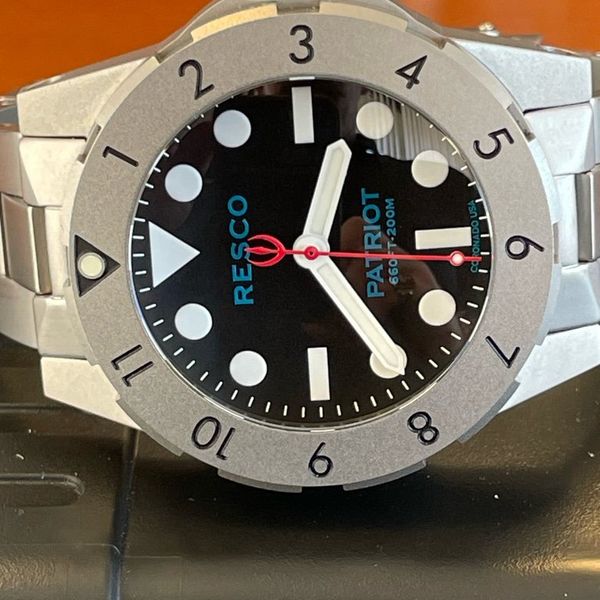 Resco Patriot Gen 1 excellent on bracelet with new Rubber nato as well ...