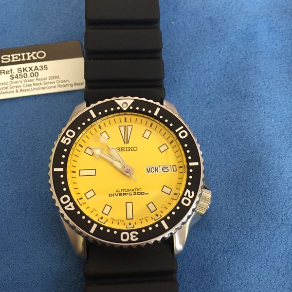 Seiko SKXA35 | WatchCharts Marketplace