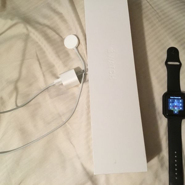 Used Apple Watch V2 | WatchCharts Marketplace