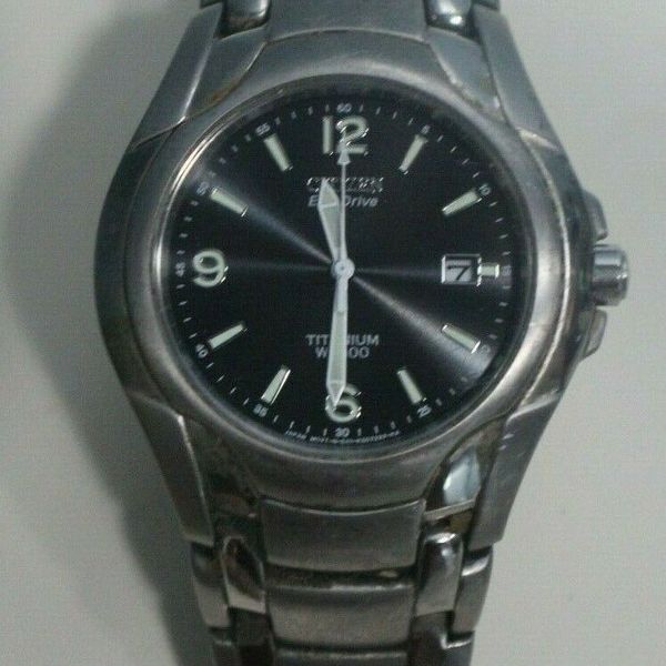 Gorgeous CITIZEN Eco-drive Titanium Men's Watch E111 K006368 HST ...