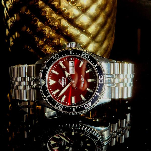 [WTS] Orient Kamasu Red Dial on Strapcode Jubilee Bracelet | WatchCharts Marketplace