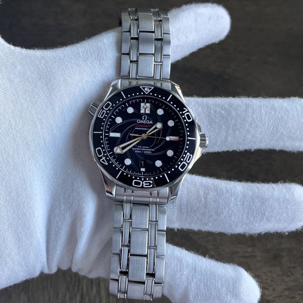 SOLD Omega Seamaster 300M James Bond 007 50th anniversary limited ...