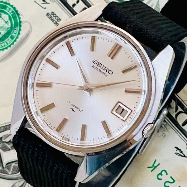 SEIKO Men's Automatic Watch 7005-8000 Analog Used 17 Jewels Silver Dial U1353 | WatchCharts ...