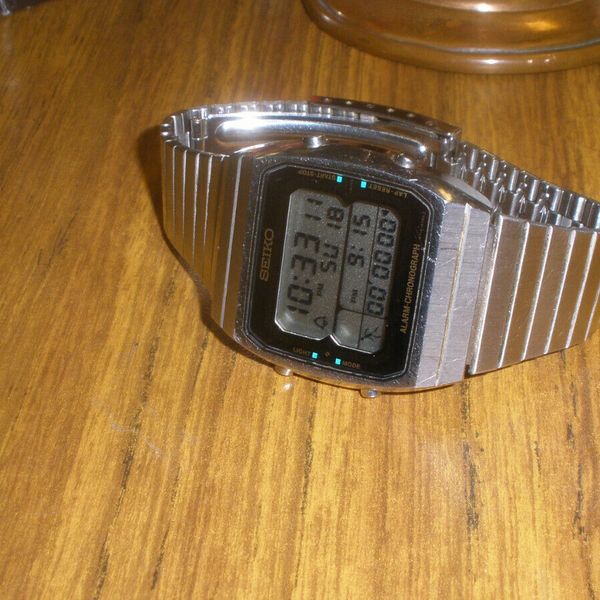 seiko vintage lcd mens watch new battery A714-5060 running man chrono ...