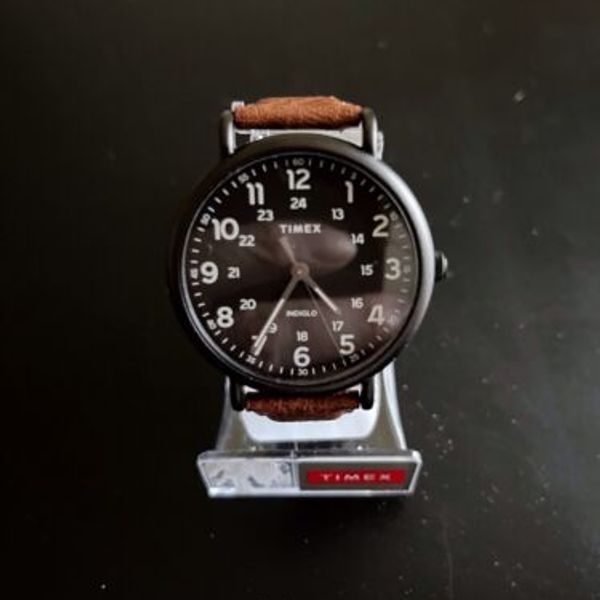 Timex Weekender XL 43 mm Men Black Case brown leatherStrap Watch ...