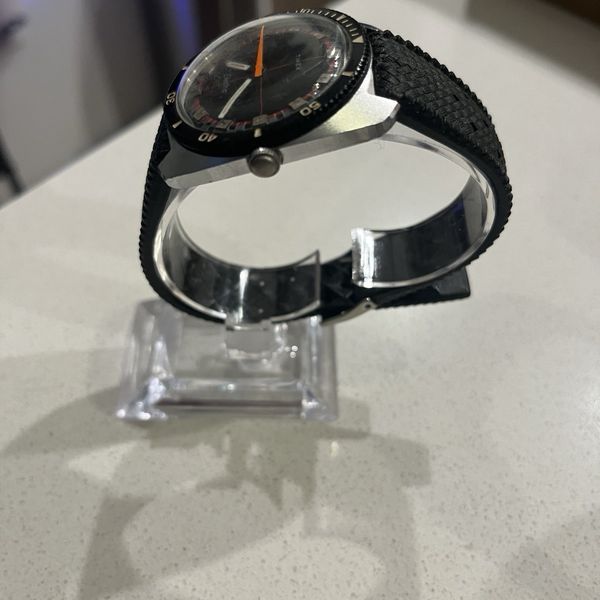 Timex 1971 Reissue Velocity Classic 36mm Vintage Inspired Watch ...