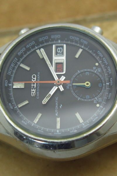 Seiko Flyback Chronograph 7016-7000 Price, Specs, Market Insights ...