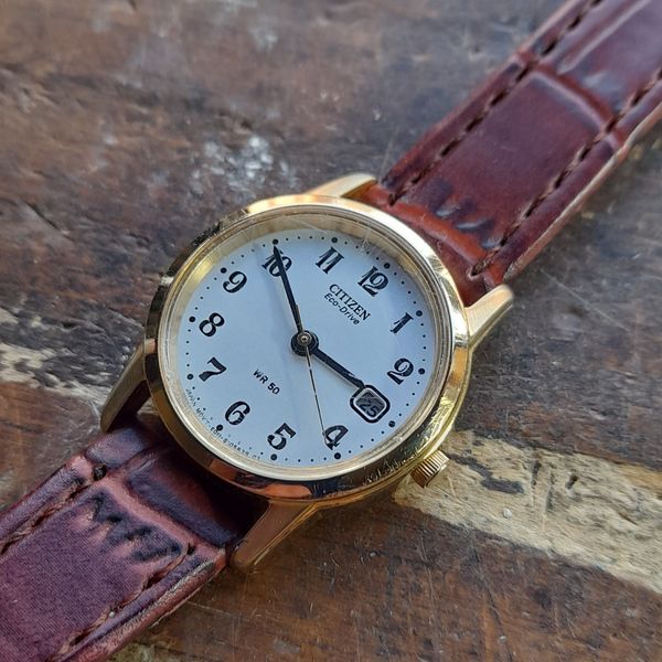 Citizen Eco-Drive E011 Gold Solar Powered Mens Watch,Working ...