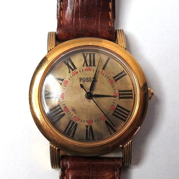 VINTAGE MENS FOSSIL WORLD JAPAN QUARTZ WRISTWATCH 34MM RUNS ...