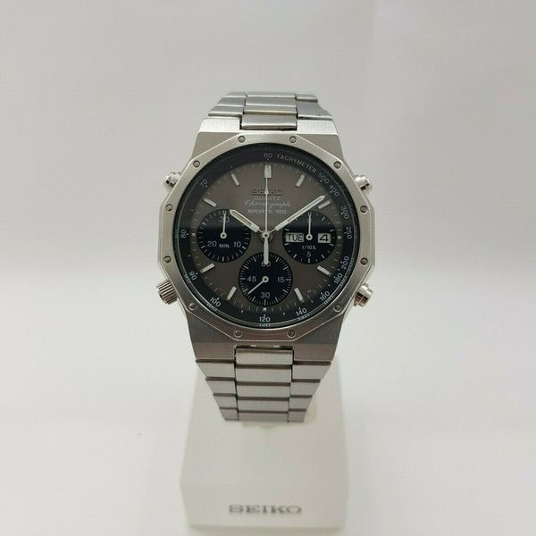 Vintage SEIKO 7a38 - 7029 Royal Oak in Perfect Condition | WatchCharts