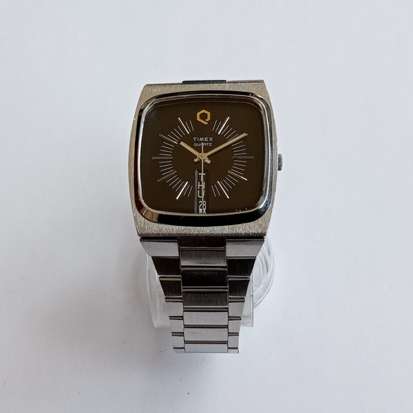 TIMEX M CELL BLACK DIAL DAY/DATE DISPLAY VINTAGE QUARTZ WATCH (1982 ...