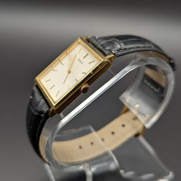 Vintage Seiko 5P31-5320 25mm Ivory Dial Quartz Men's Watch Japan JDM ...