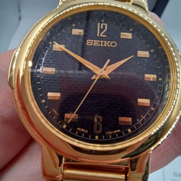 Rare Nice Vintag Watch Mens SEIKO V701-2F30 Japan Texture Black Dial 2 Box Links | WatchCharts ...