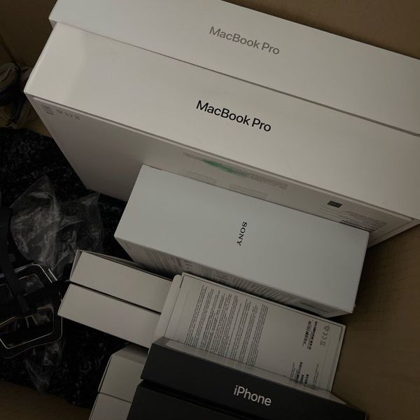Apple Product Boxes | WatchCharts Marketplace