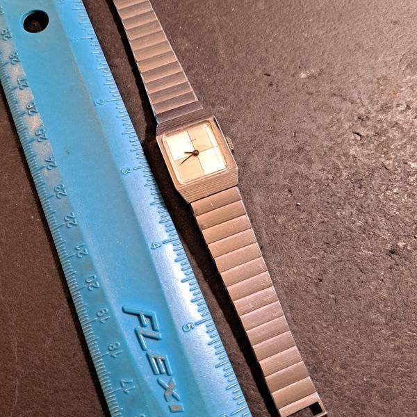 Vintage Ladies TIMEX Mechanical Tank Watch Winds Runs As Shown ...