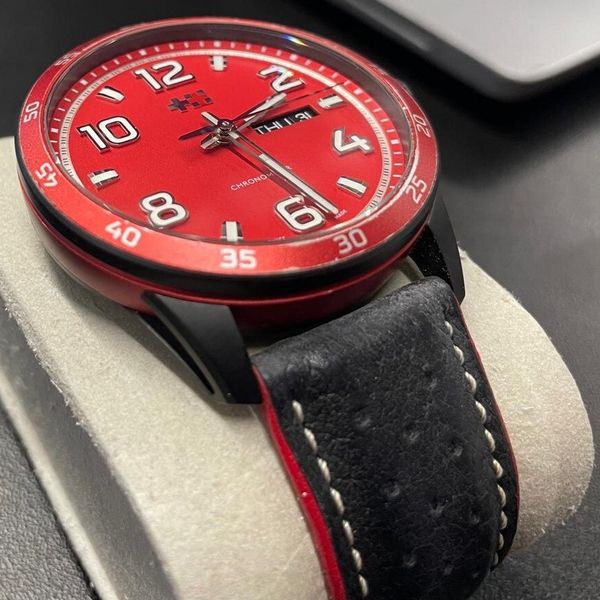 Christopher Ward C7 Rapide - COSC Corsa Rosso Limited Edition ...