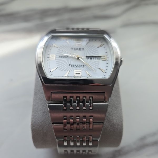 Timex Perpetual Calendar Menâ s Watch Indiglo Stainless Steel Day/Date ...