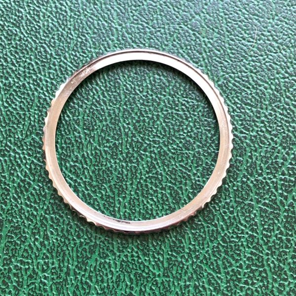 FS : 1675 pointed crown guard bezel | WatchCharts Marketplace
