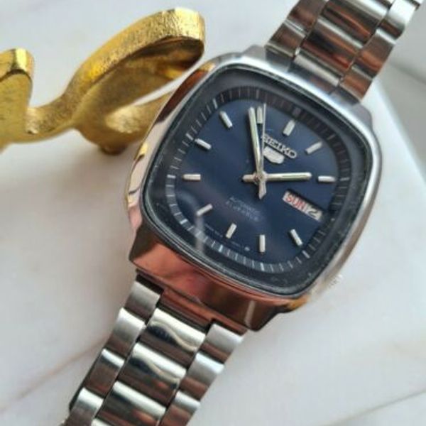 Vintage 1980 Mens Seiko 5 Automatic Watch 7009-5190 80s | WatchCharts ...