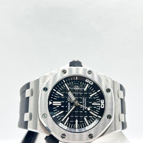 Pre Owned Audemars Piguet Royal Oak Offshore 42 15703ST "Diver" Black ...