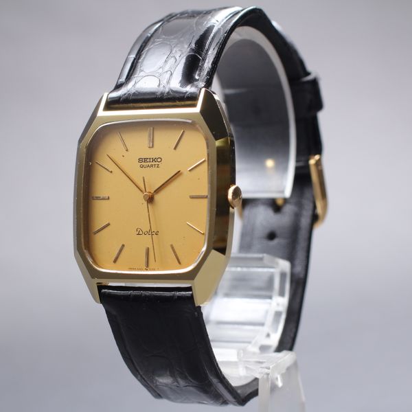 New Batt [Exc+5] Vintage Seiko Dolce 5931-5300 30mm Gold Dial Quartz Men's Watch | WatchCharts ...
