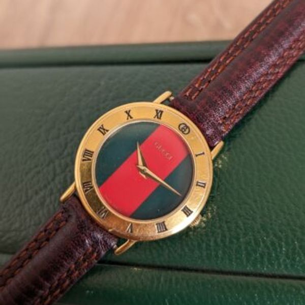 GUCCI Ladies Watch Gold Plated - Red/Green Dial - Roman Numerals Bezel ...