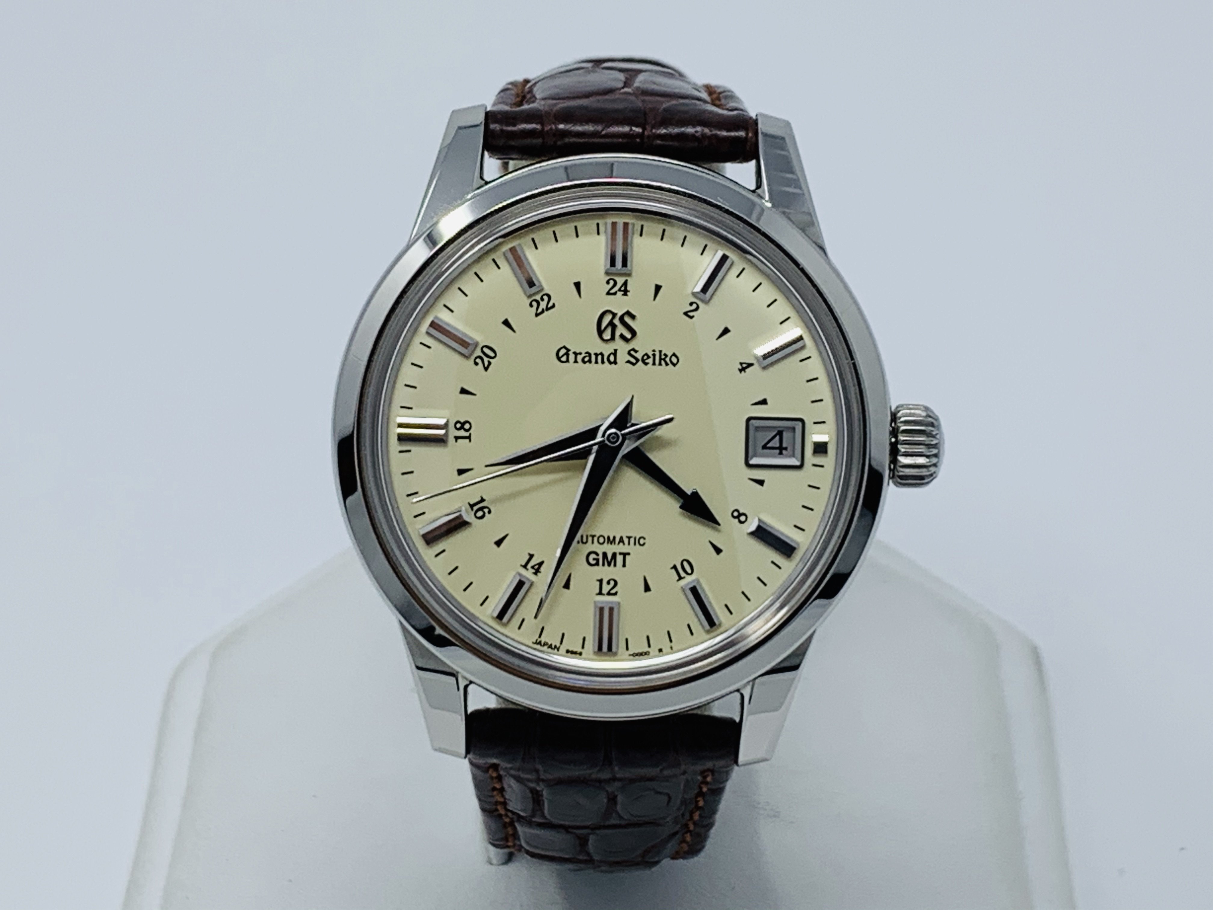 FS: Grand Seiko Automatic GMT Ivory Dial Watch SBGM221 | WatchCharts