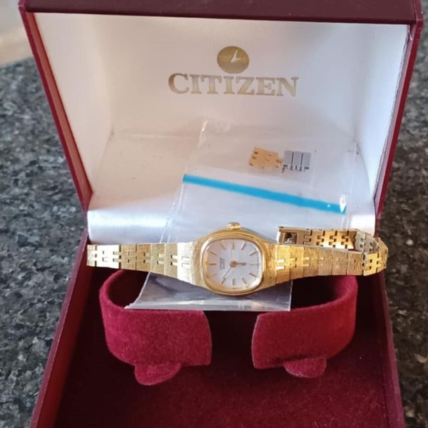 4 Vintage Watches - Seiko - Citizen - Pierre Jacquard | WatchCharts ...