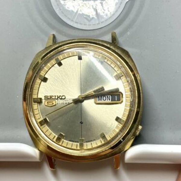 Vintage 1969 Seiko 5 6119-6000 Automatic 21 Jewel Day/Date Mens Watch | WatchCharts Marketplace