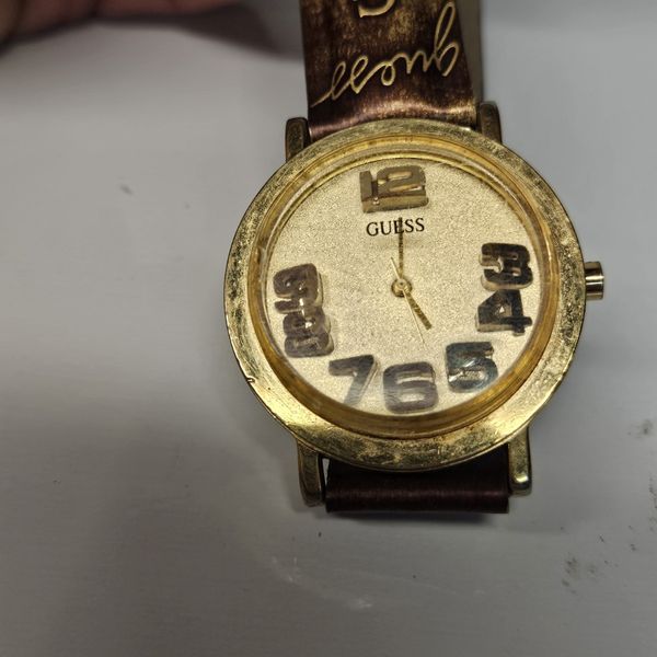 Vintage 1994 Unisex Gold Tone GUESS Watch, 3D Raised Numbers 36mm ...