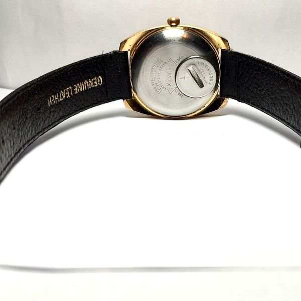 TIMEX Q Quartz Watch 1974 w/Day-Date Vintage Runs | WatchCharts Marketplace