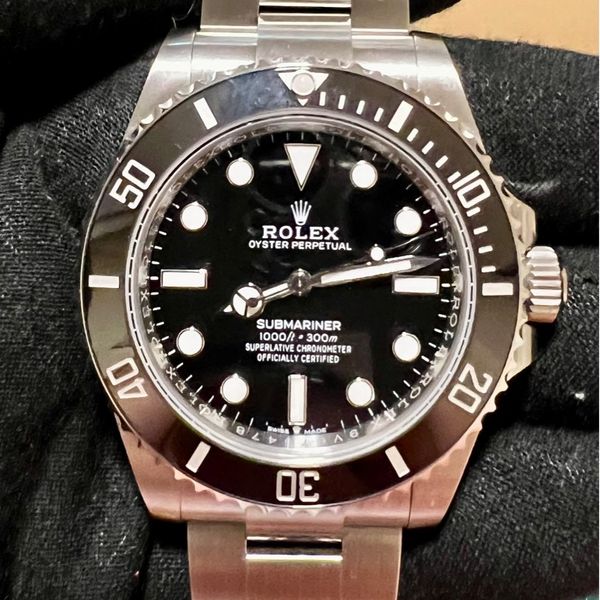 BRAND NEW ROLEX SUBMARINER NO DATE 41MM REF 124060 | WatchCharts ...