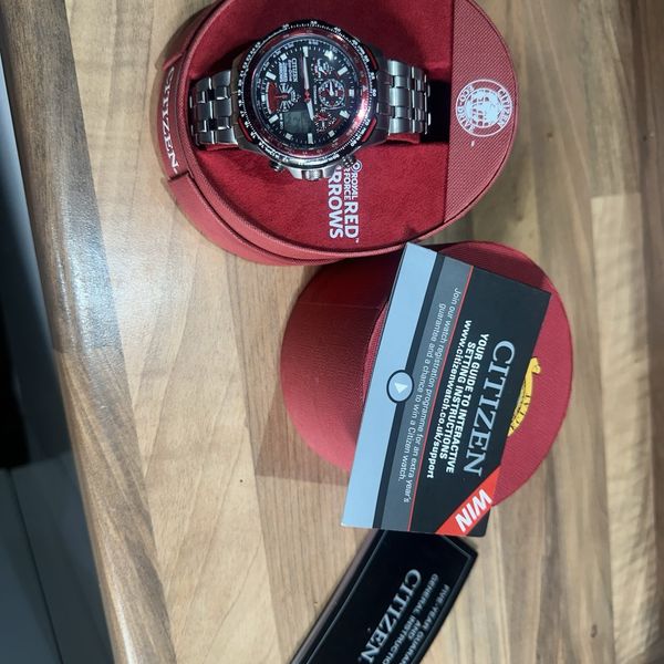 Citizen Eco Drive Red Arrows Skyhawk Titanium Bracelet Watch Radio ...
